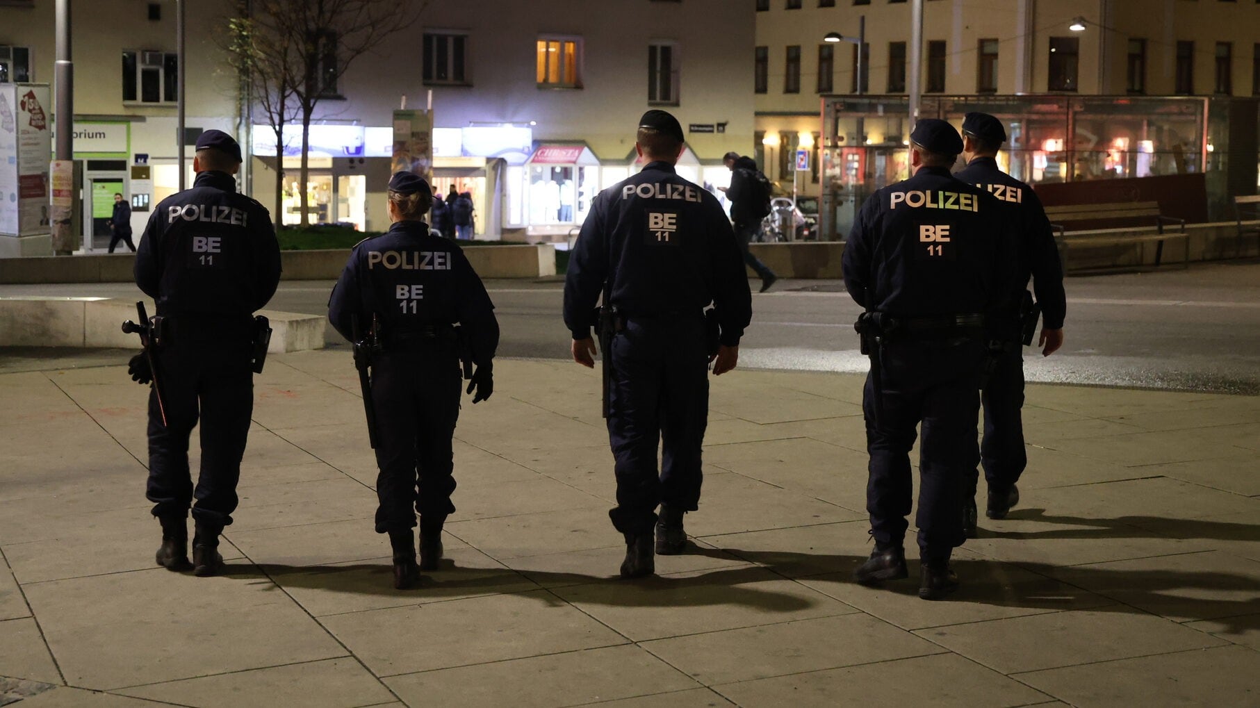 Polizei nimmt Stellung - Messergewalt in Wien: „Syrer sind ...