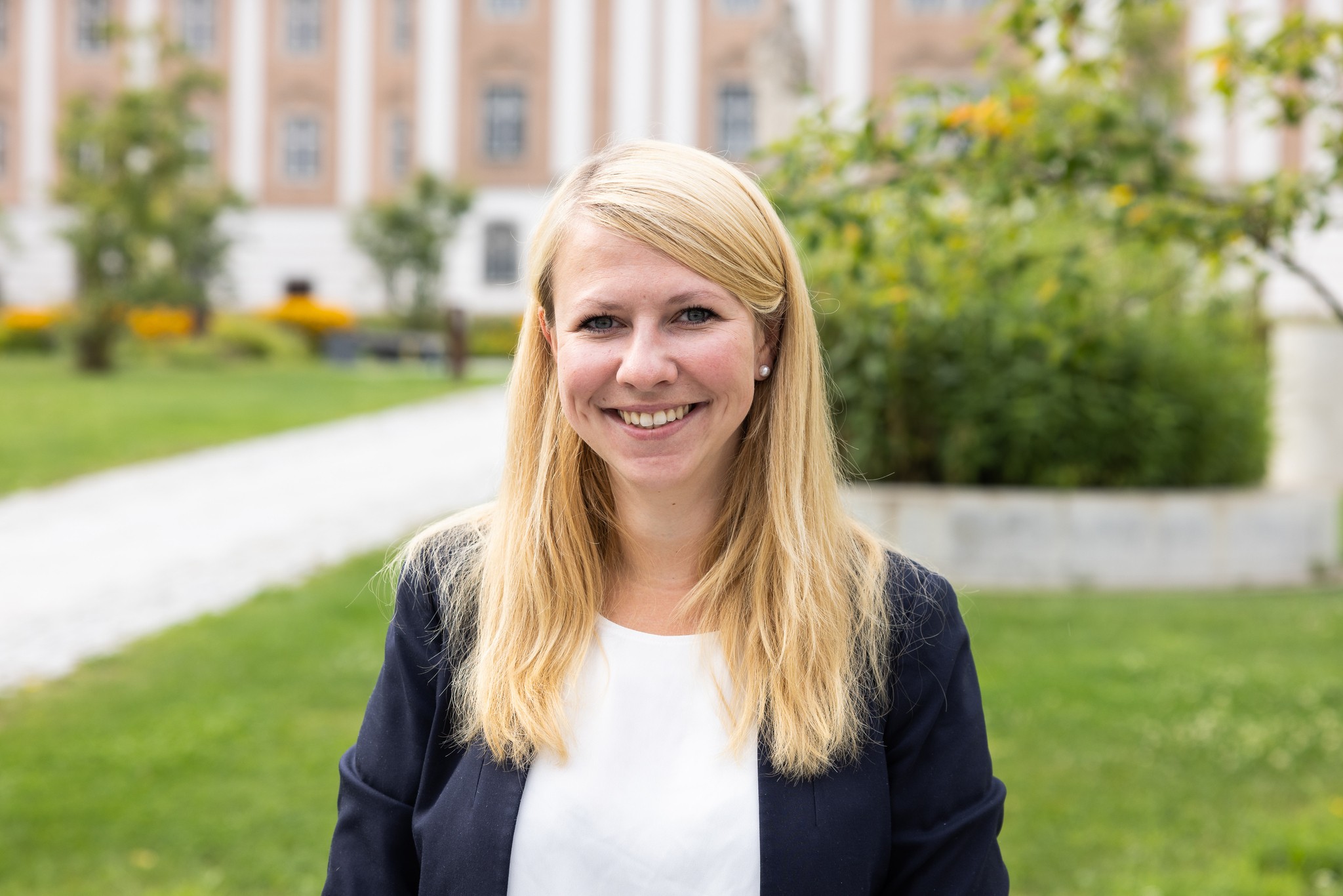 Gelder kürzen? - So will neue AMS-Chefin Arbeitslosigkeit senken | krone.at