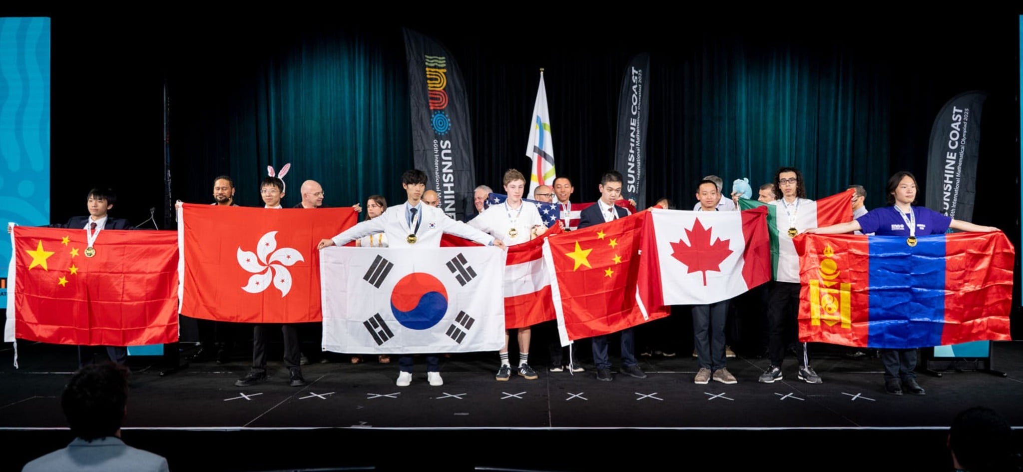 Gattouzo indonesia bokep i knocked on the door, a lovely