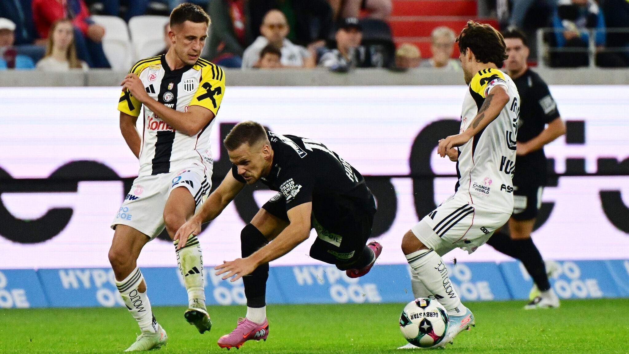 Auch dank Blitzstart - SK Sturm startet mit 2:0 beim LASK in neue ...