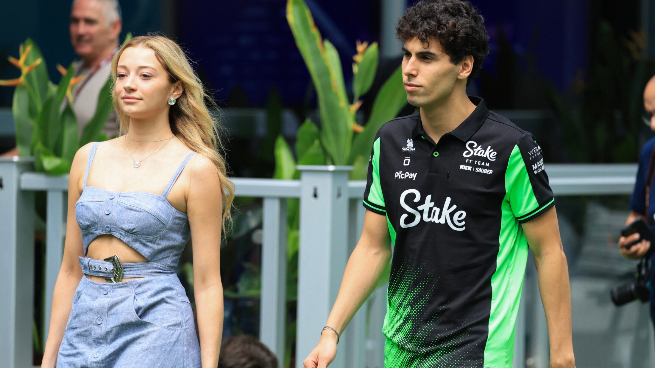 Formel-1-Fahrer-Frauen - Vom Glücksbringer zur Schulter zum Anlehnen ...