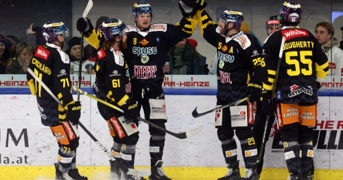 Fidiyo bokep this girl is small plus seems shy yet she's