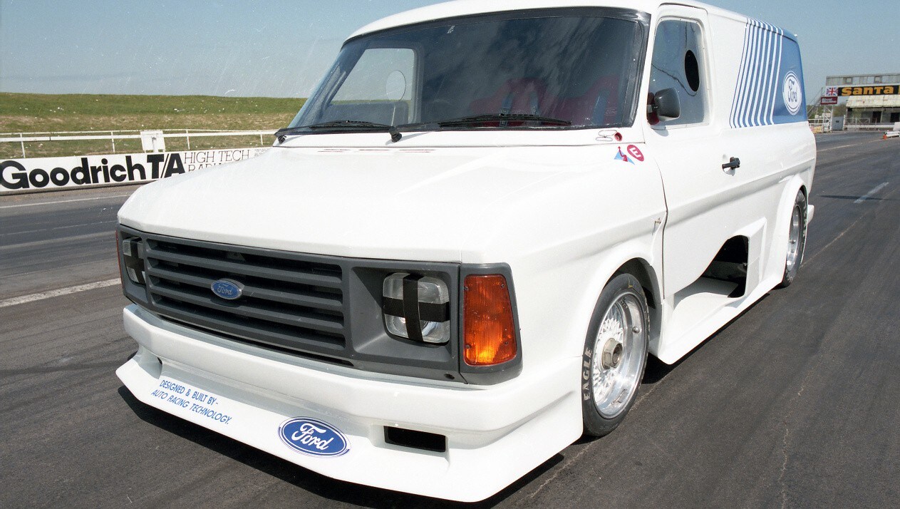 Mit bis zu 2000 PS - Ford Transit: 60 Jahre Transporter-Legende | krone.at