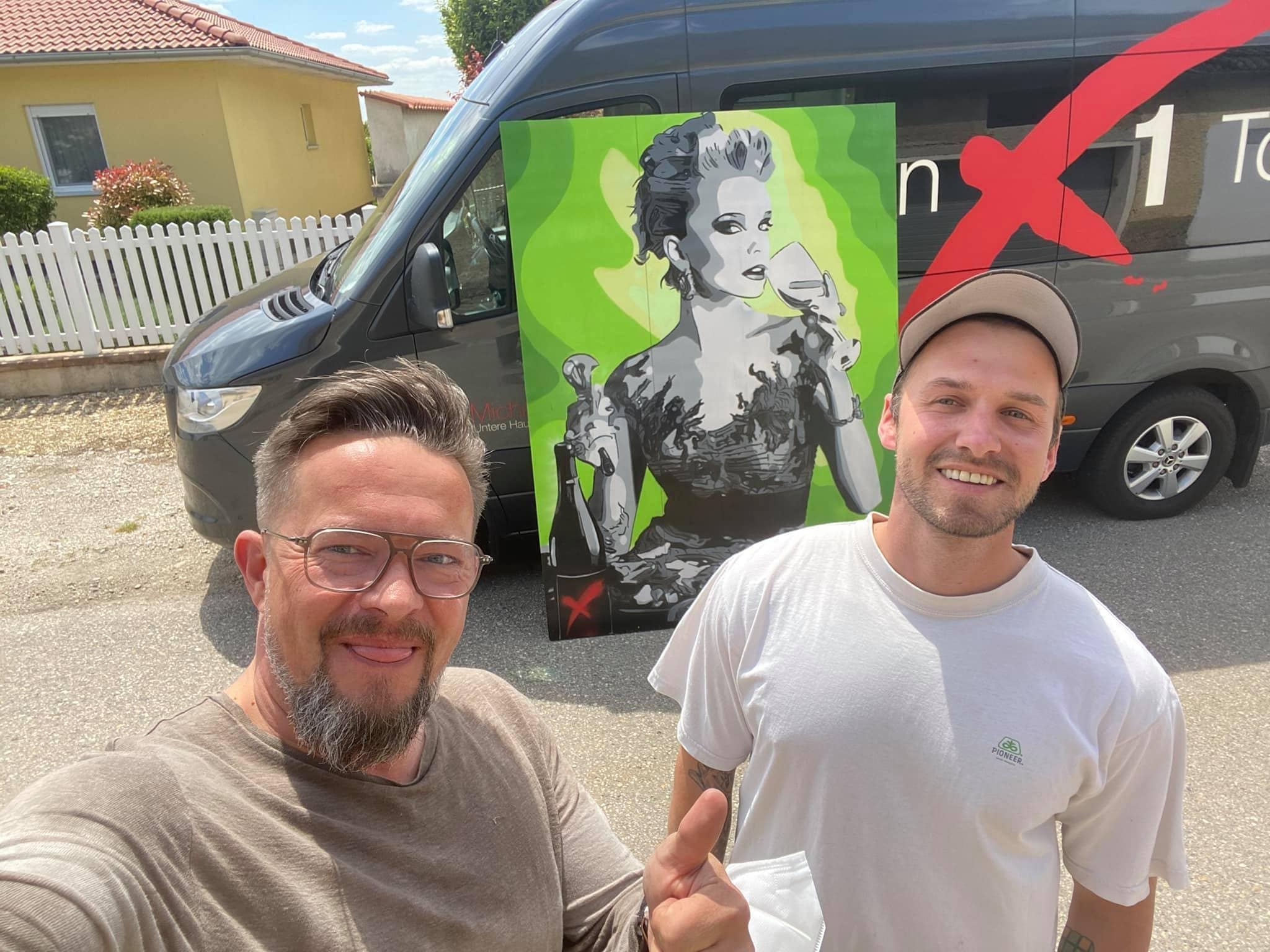 Touren & Greisslerei - Das „WeinX1“ lehrt im Burgenland ein „Piefke“ | krone.at