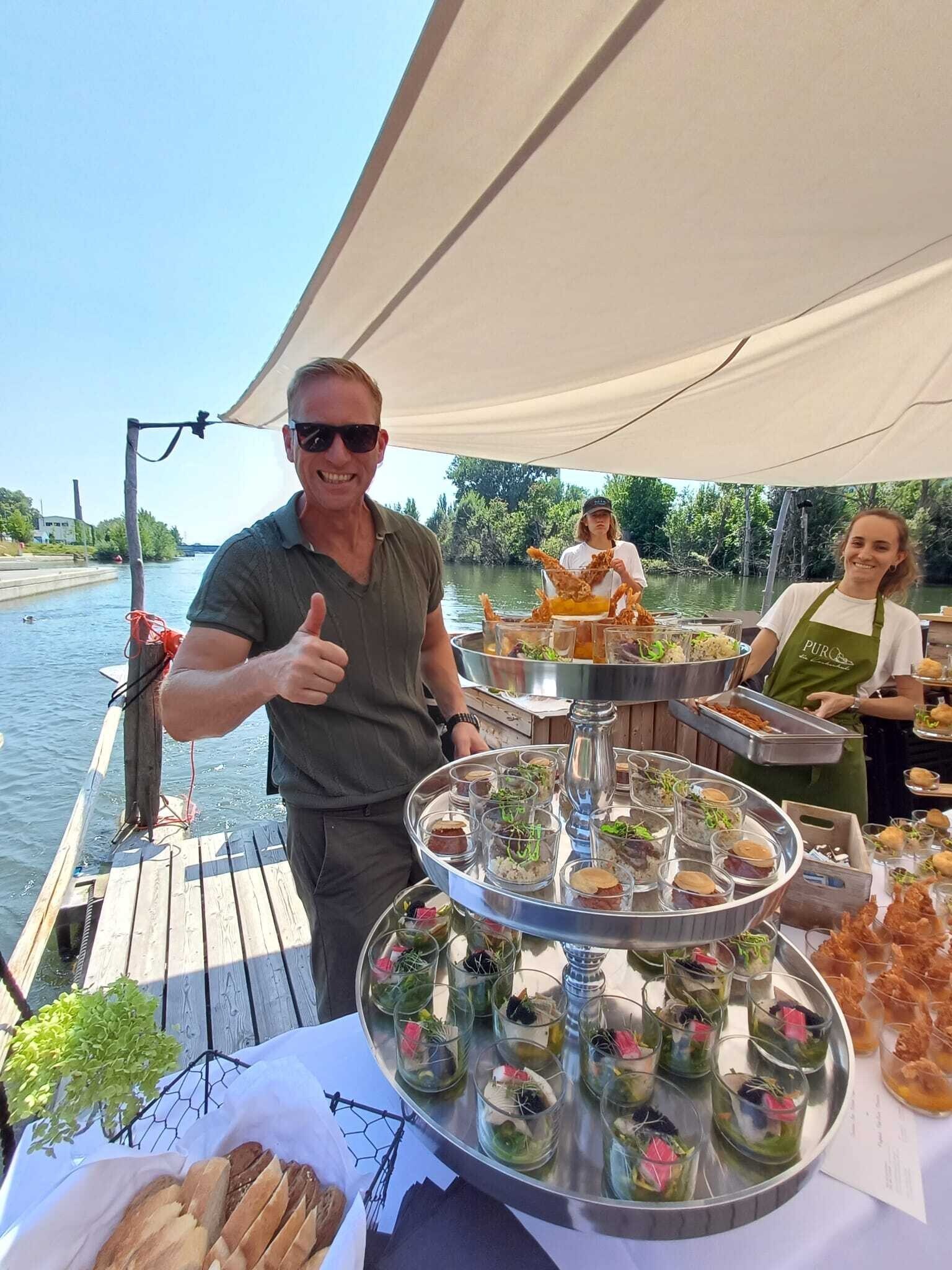 Kulinarische Floßfahrt - Graz von der Mur aus entdecken und dabei ...