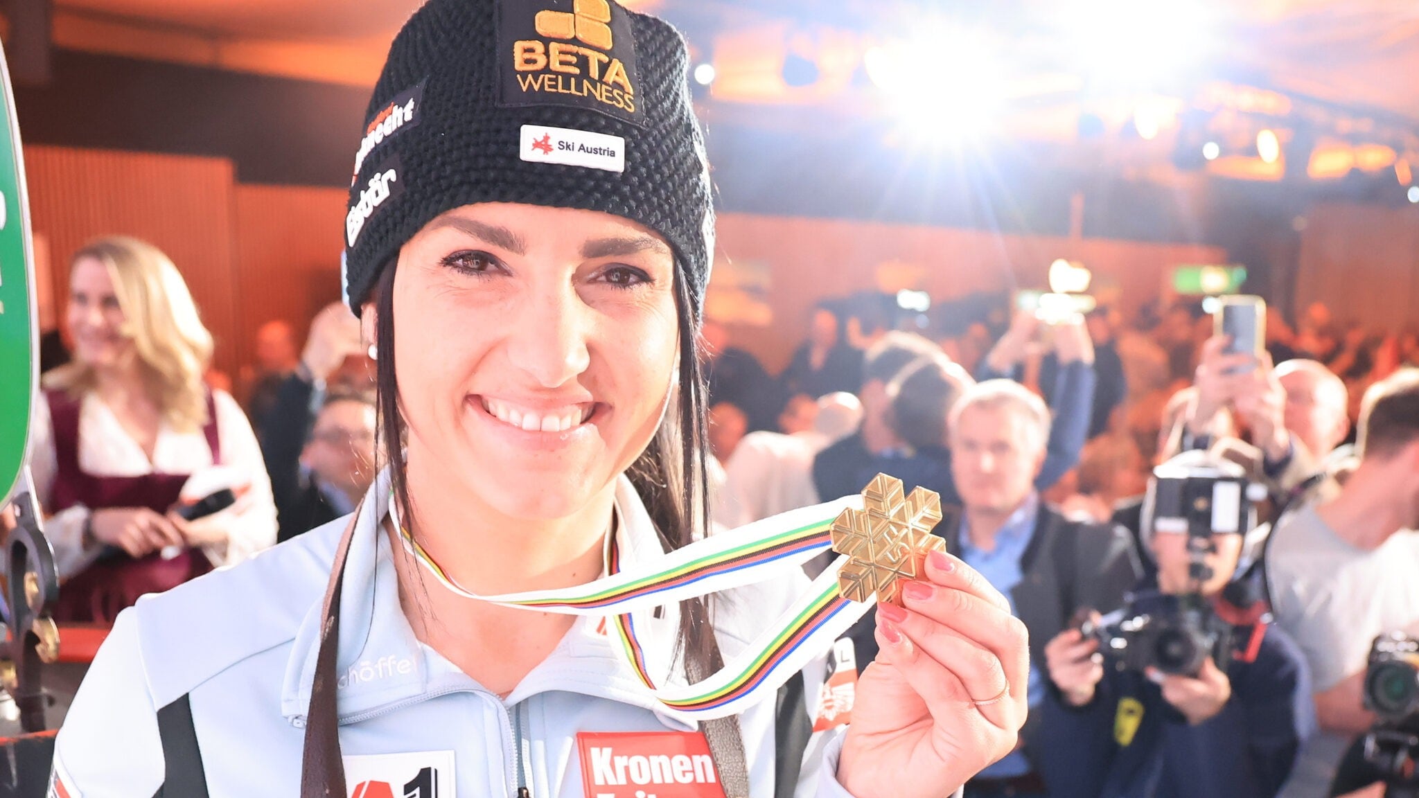 „Kleines Geheimis“ - Ski-Weltmeisterin Venier wird erstmals Mama | krone.at