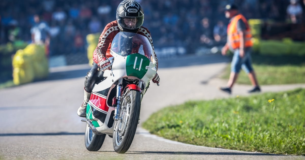 Ein echter Oldtimer - Fast 87 und mit 180 km/h auf der Rennstrecke ...