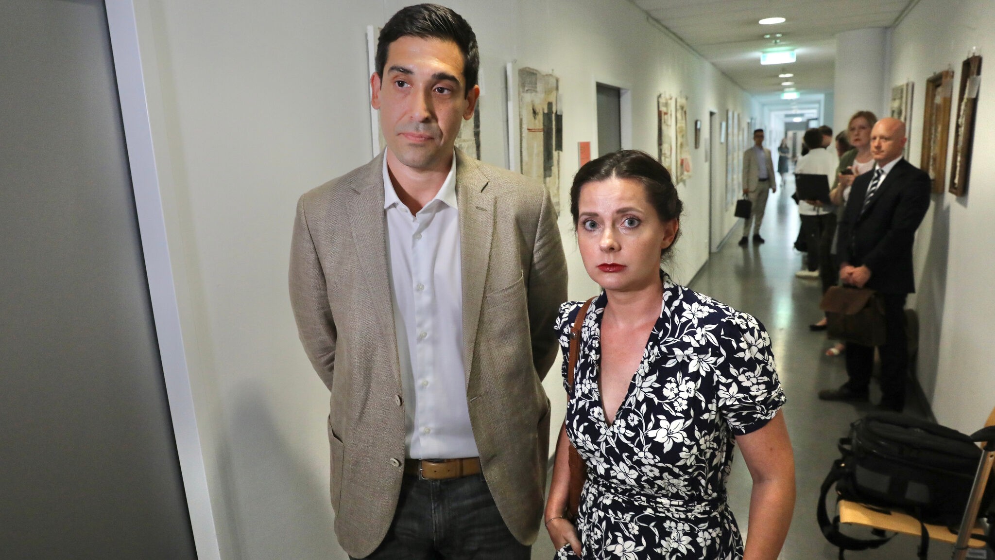 Ehepaar Bohrn Mena - Klage gegen zwei rechte Medien in Oberösterreich ...