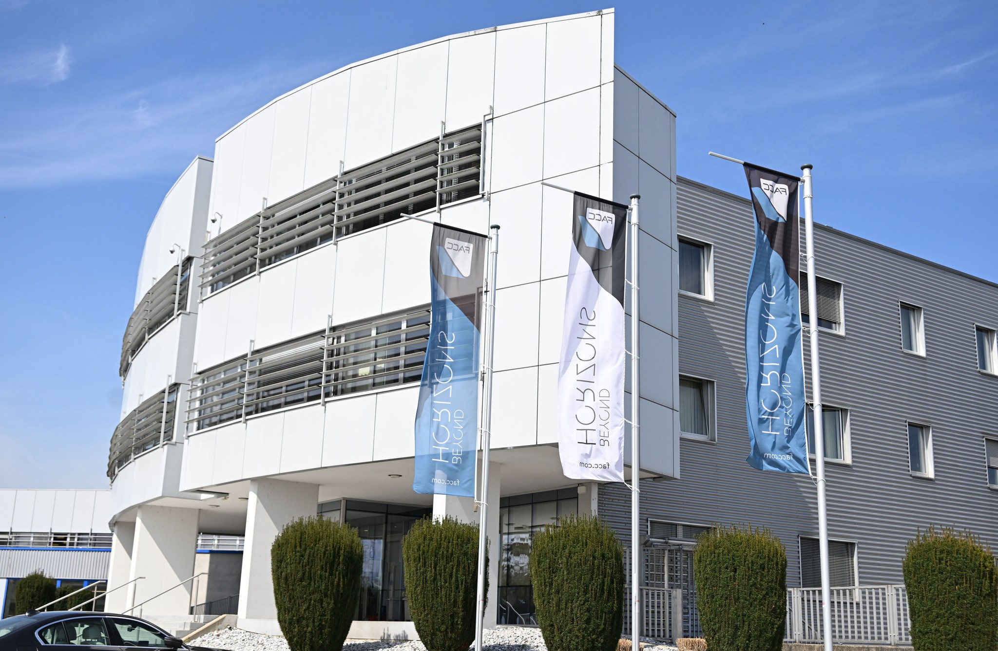 Ruiva isabell x she’s got a fantastic figure, just the