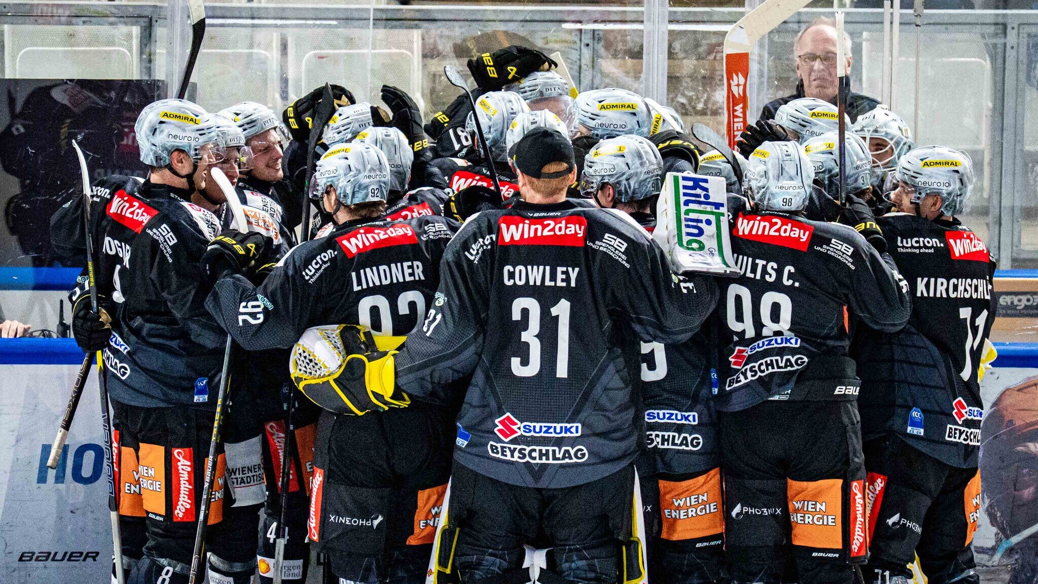 ICE Hockey League - Salzburg gewinnt Schlager gegen den KAC | krone.at