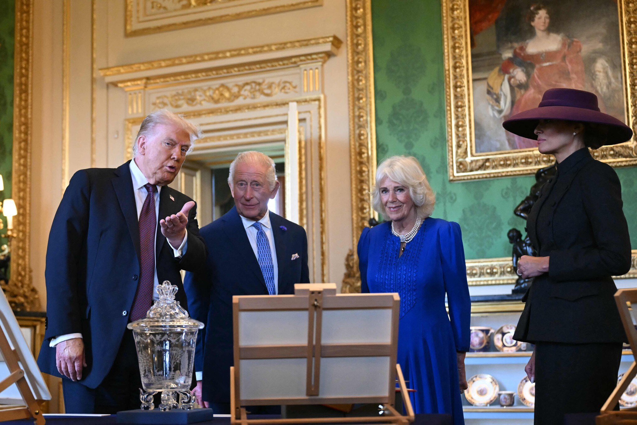 Exquisite Präsente - So reich beschenkten sich Trump und die Royals ...