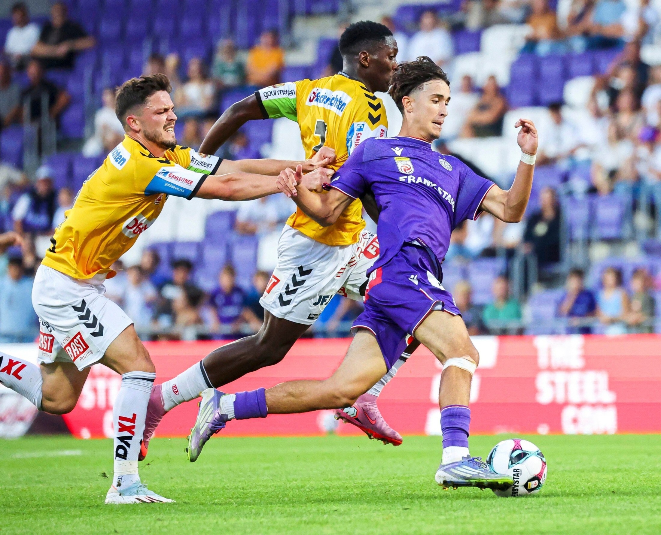 Veilchen Sanel Saljic - Austrias Youngster: „Mache mir nicht viel Druck ...