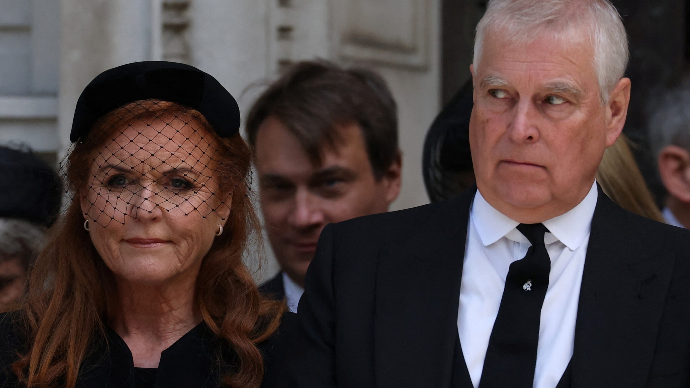 E-Mails enthüllen: - „Fergie“ feierte mit Töchtern Epstein-Entlassung ...