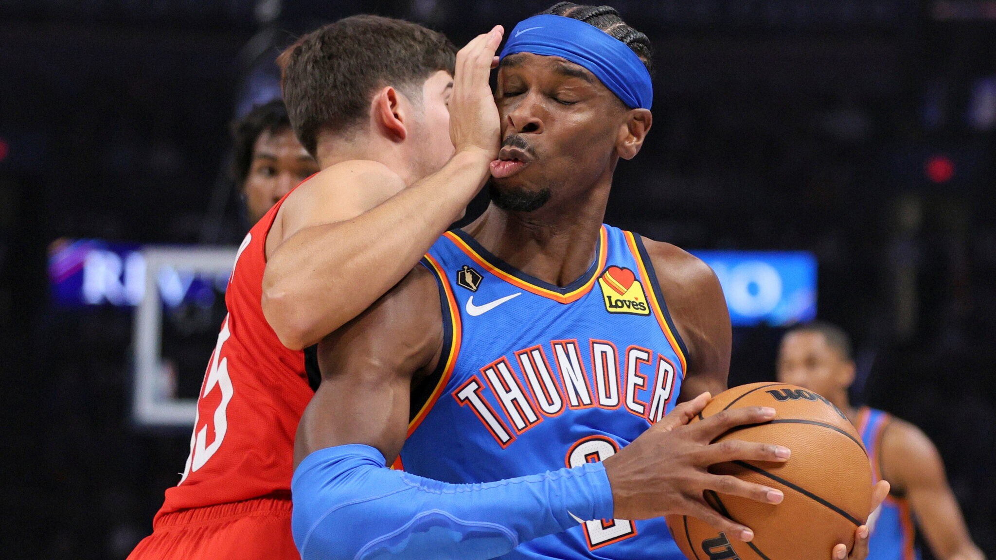 Basketball - Champion Oklahoma startet mit Thriller-Sieg in NBA | krone.at