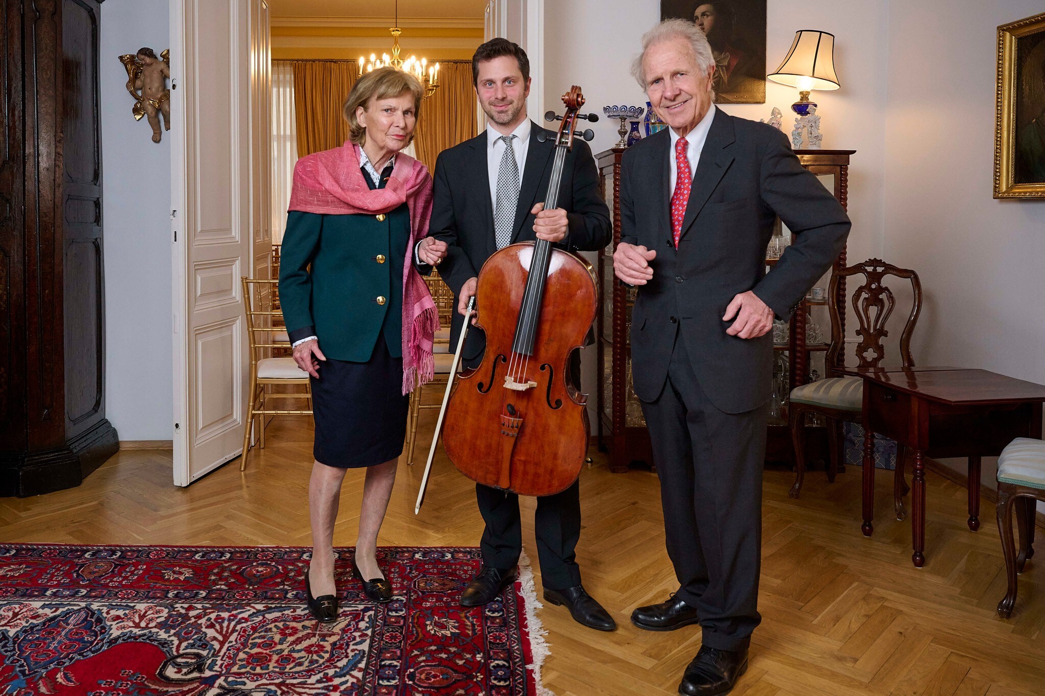 Royale Ehrenliste - King Charles III. „adelt“ zwei Österreicher | krone.at