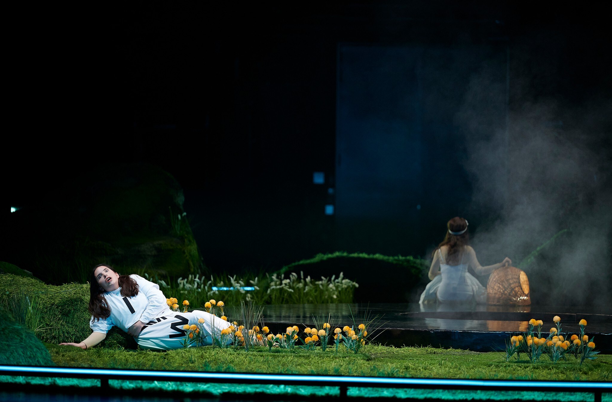 Theater an der Wien - Alice hat Fieberträume im Wunderland | krone.at