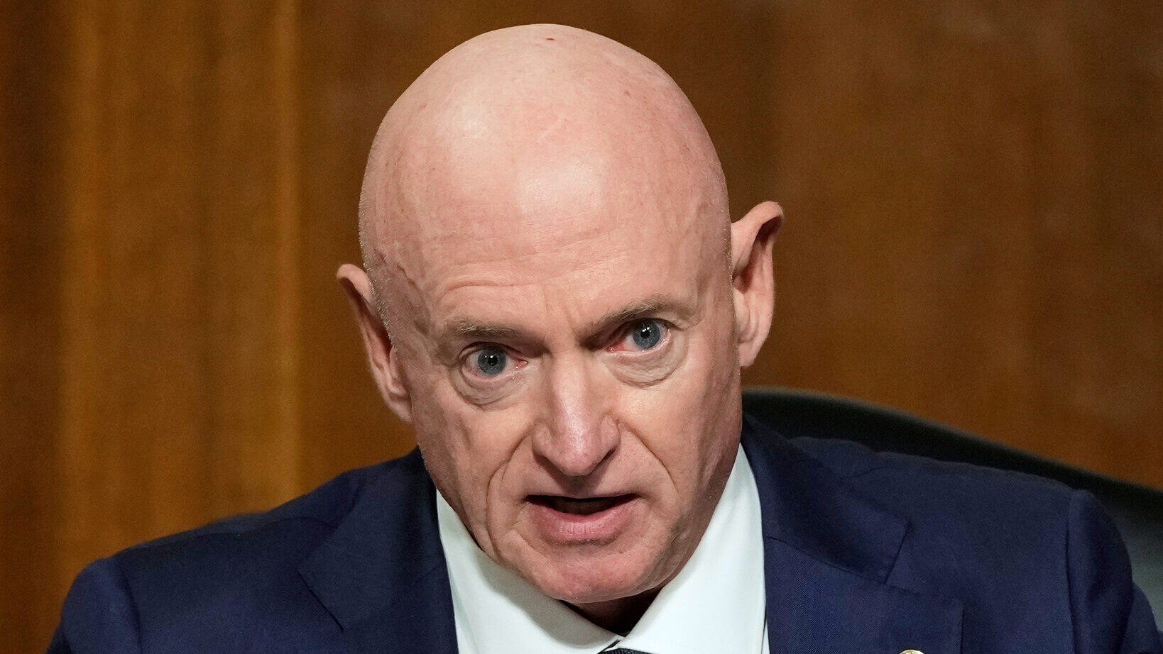 „Verabscheuungswürdig“ - US-Pentagon überprüft Senator Kelly wegen ...