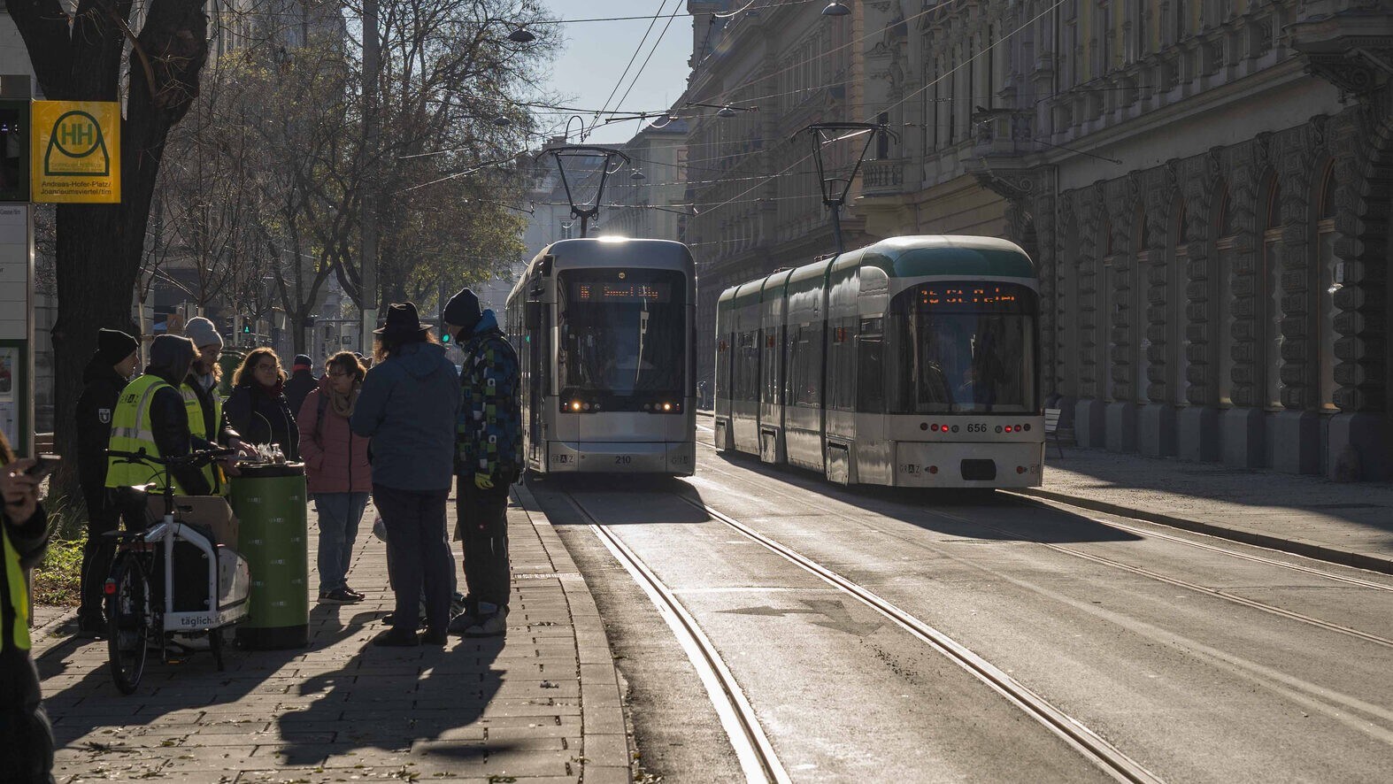 Meilenstein in Graz - Neue Bim-Linie: Die ersten stiegen um 5.02 Uhr ...