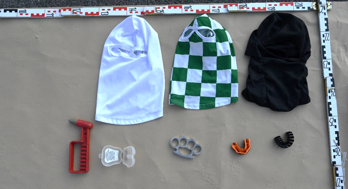 Witnesses with fear of death - Brutal scenes on the highway: hooligans ...