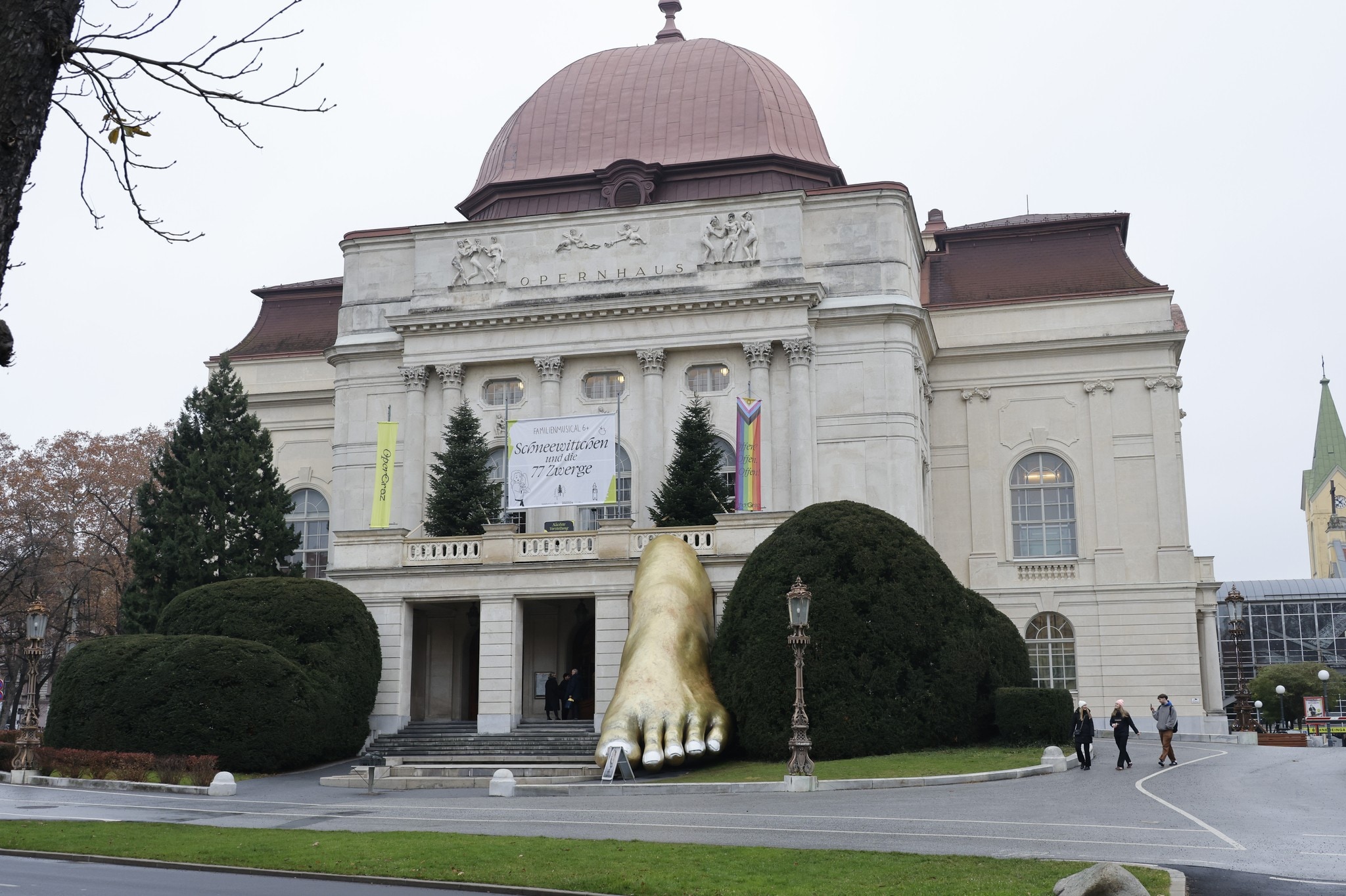Wie Elke Kahr - Kunasek verschenkt seine Logen in der Oper | krone.at