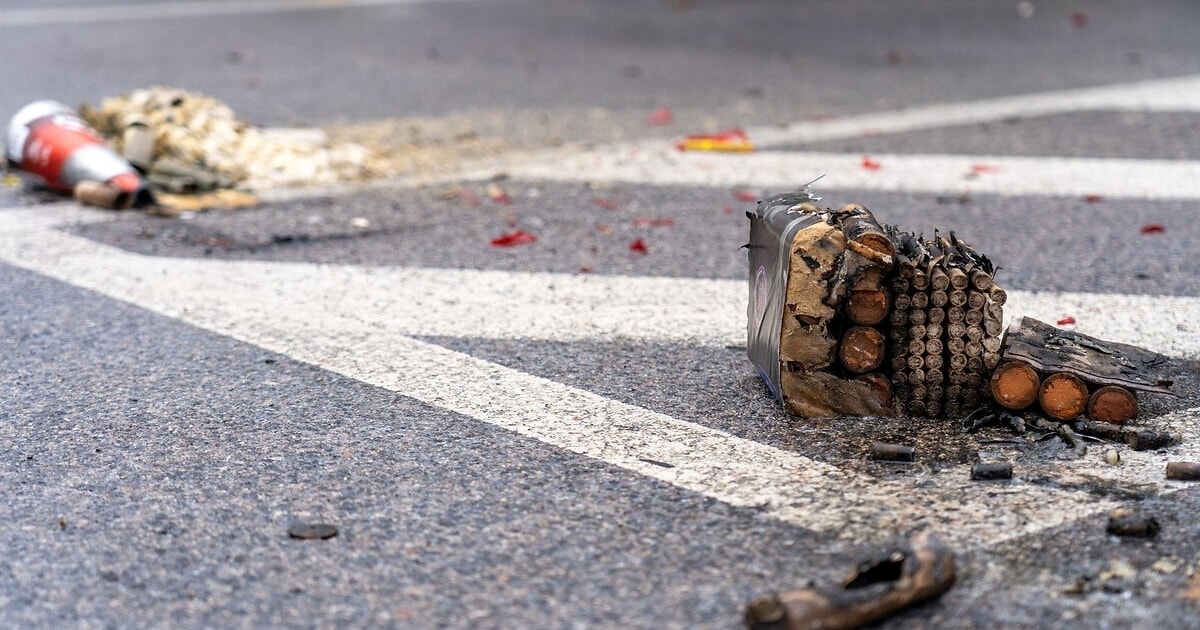 Police investigate - Boy hit by firecracker and seriously injured ...