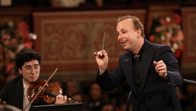 Yannick Nézet-Séguin - Jubel für „Mr. Charming“ beim Neujahrskonzert ...