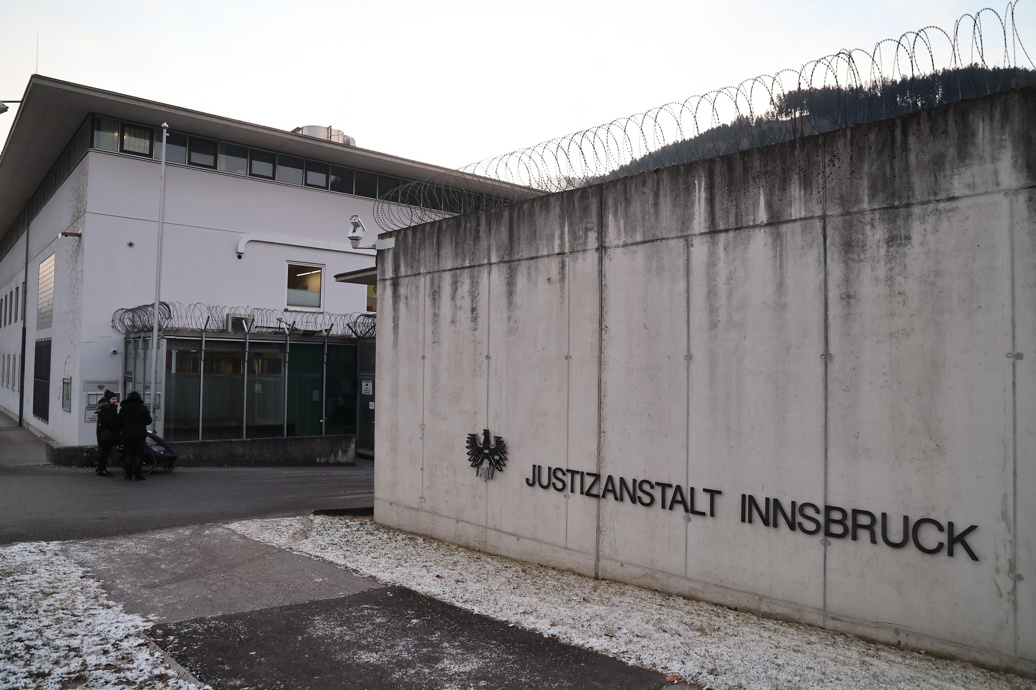 Was bisher geschah - Vor einem Jahr klickten für Benko die Handschellen ...