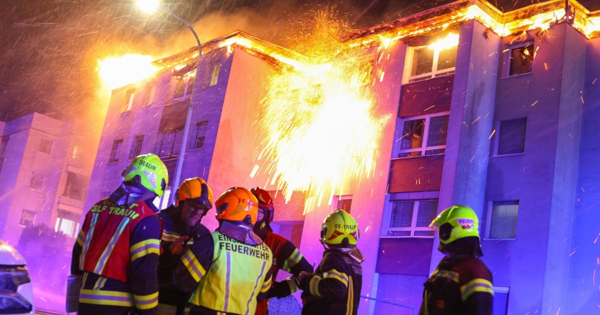 Verdächtiger im Verhör - „Wollte Feuerwehr rufen, aber mein Akku war ...