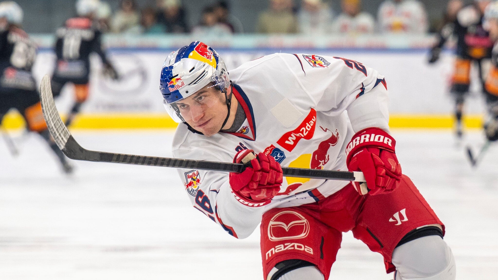 KAC: Akeson kein Thema - Schock beim VSV: „Bulle“ kollabierte in Kabine ...