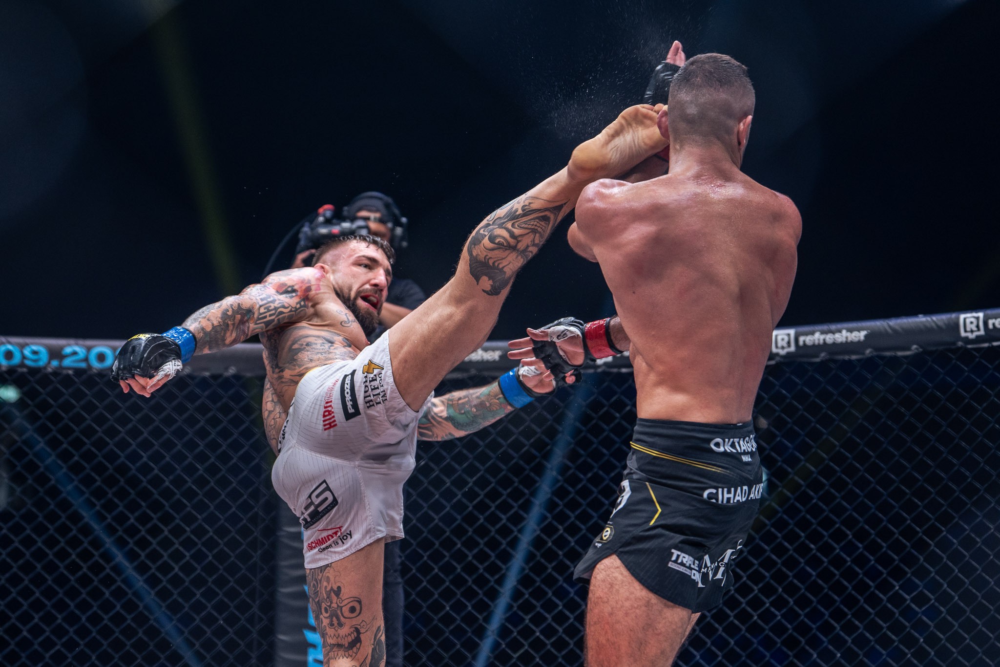 MMA-Fighter - „Akzeptiere wirklich jeden, der das verurteilt!“ | krone.at