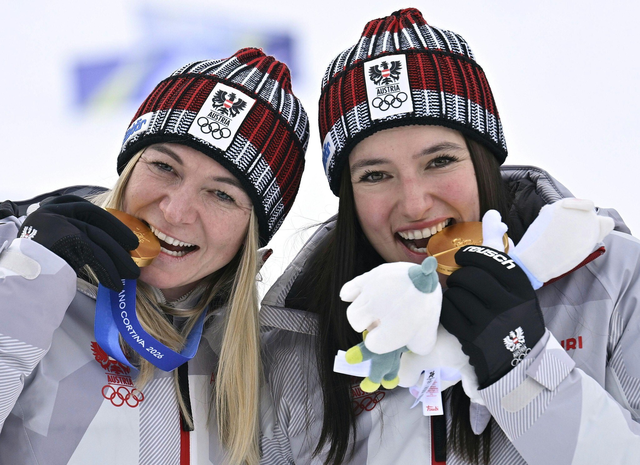 Rädler/Huber jubeln - GOLD! Rot-weiß-rote Sensation in Team-Kombi ...