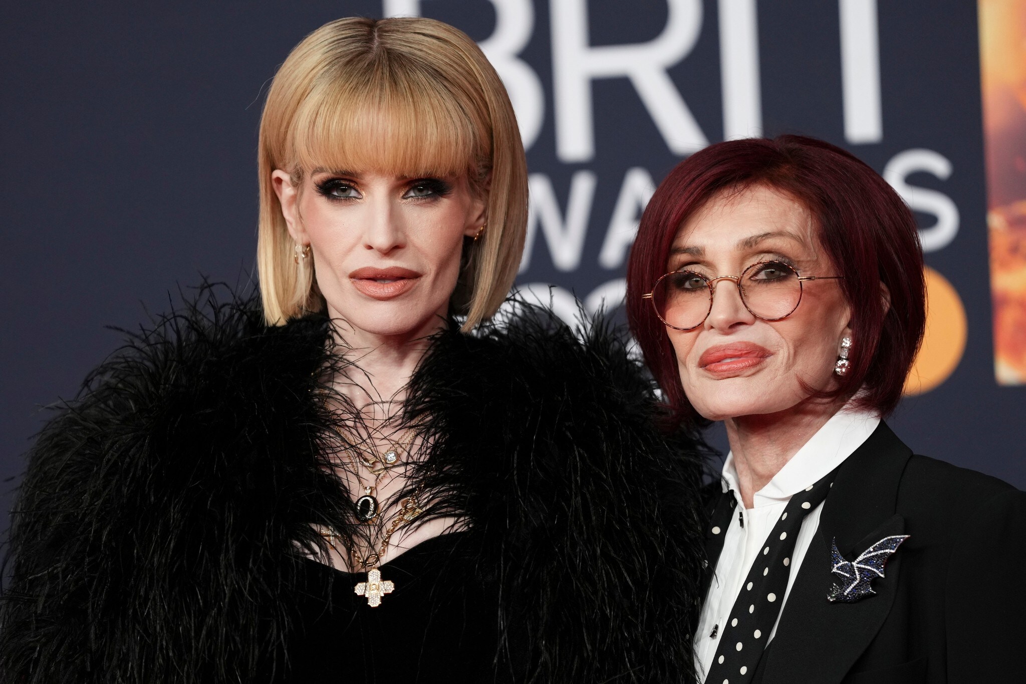 Botschaft an Trolle - Kelly Osbourne platzt nach Brit Awards der Kragen ...