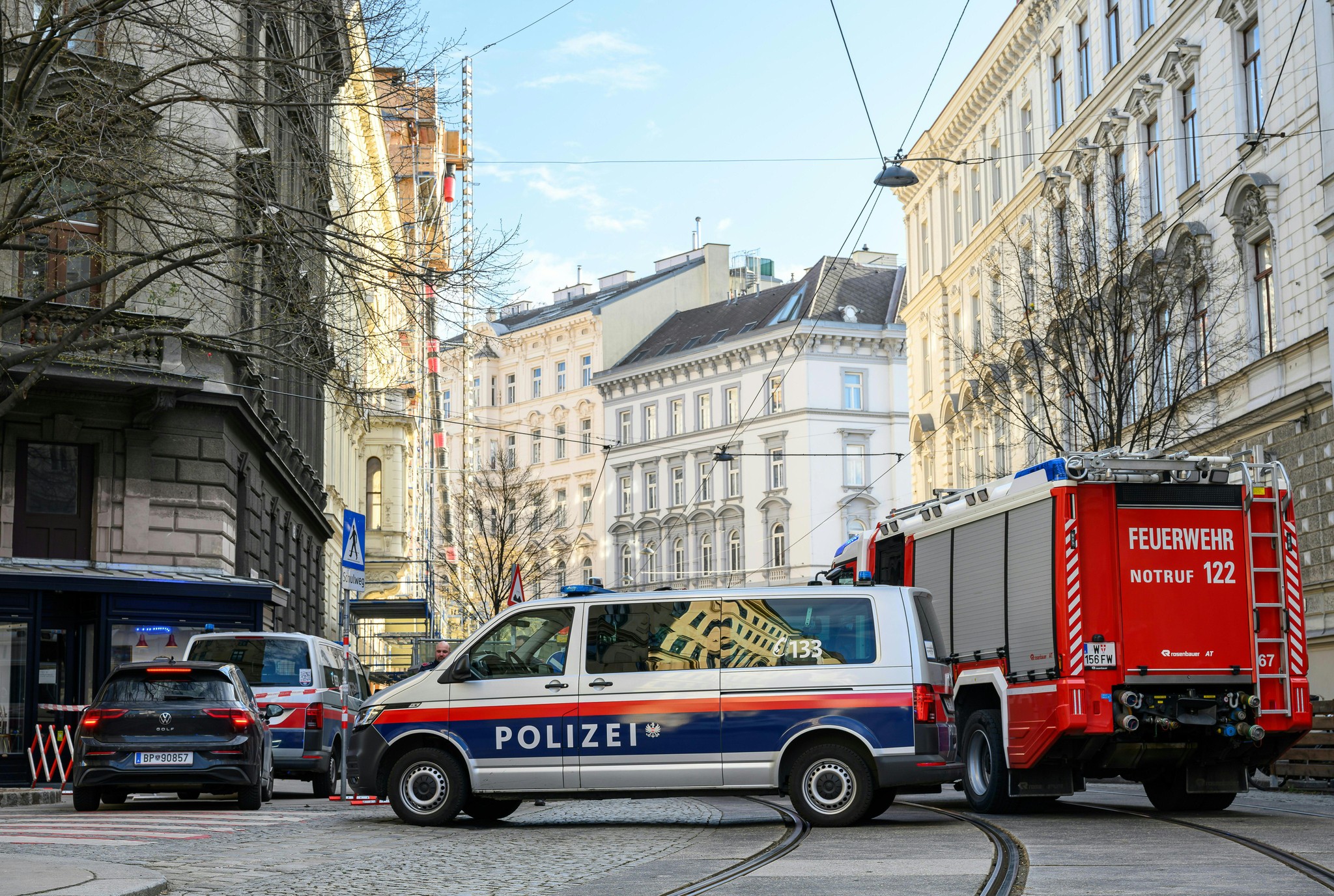 Auf Wiener Baustelle - Unter Betonmassen begraben: Vier Arbeiter tot ...