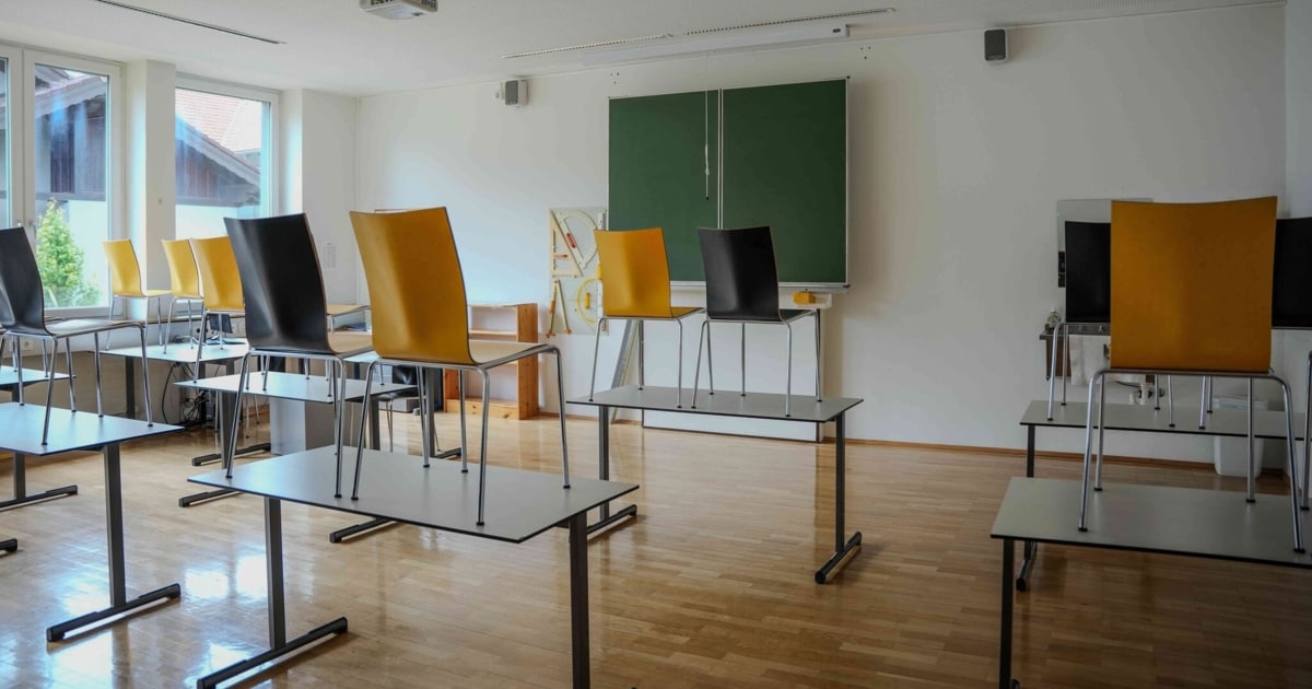 Parents Step Up the Pressure - Boy (13) to Attend Elementary School ...