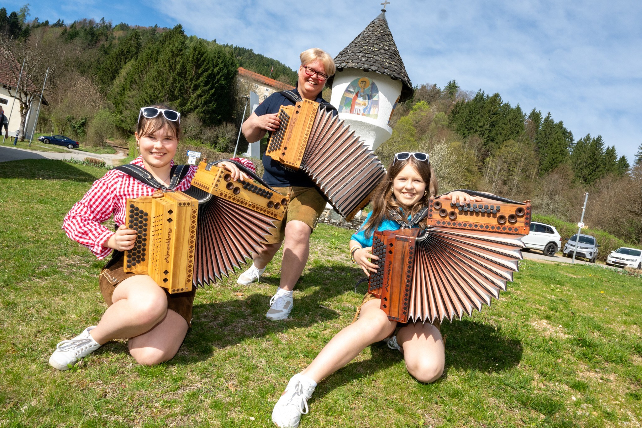 Beim Hartlwirt - Flotte Harmonikaklänge und noch fliegende Finger ...