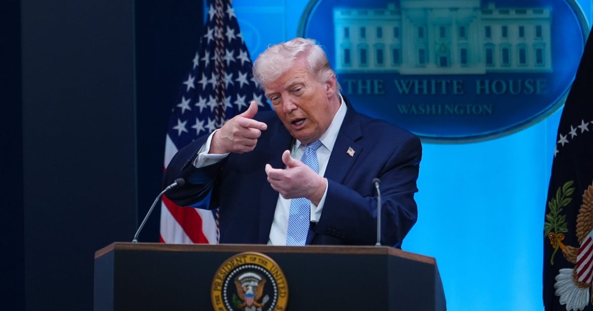 „Schluss mit lustig“ - Trump droht Iran mit bizarrer Kriegs-Fotomontage ...