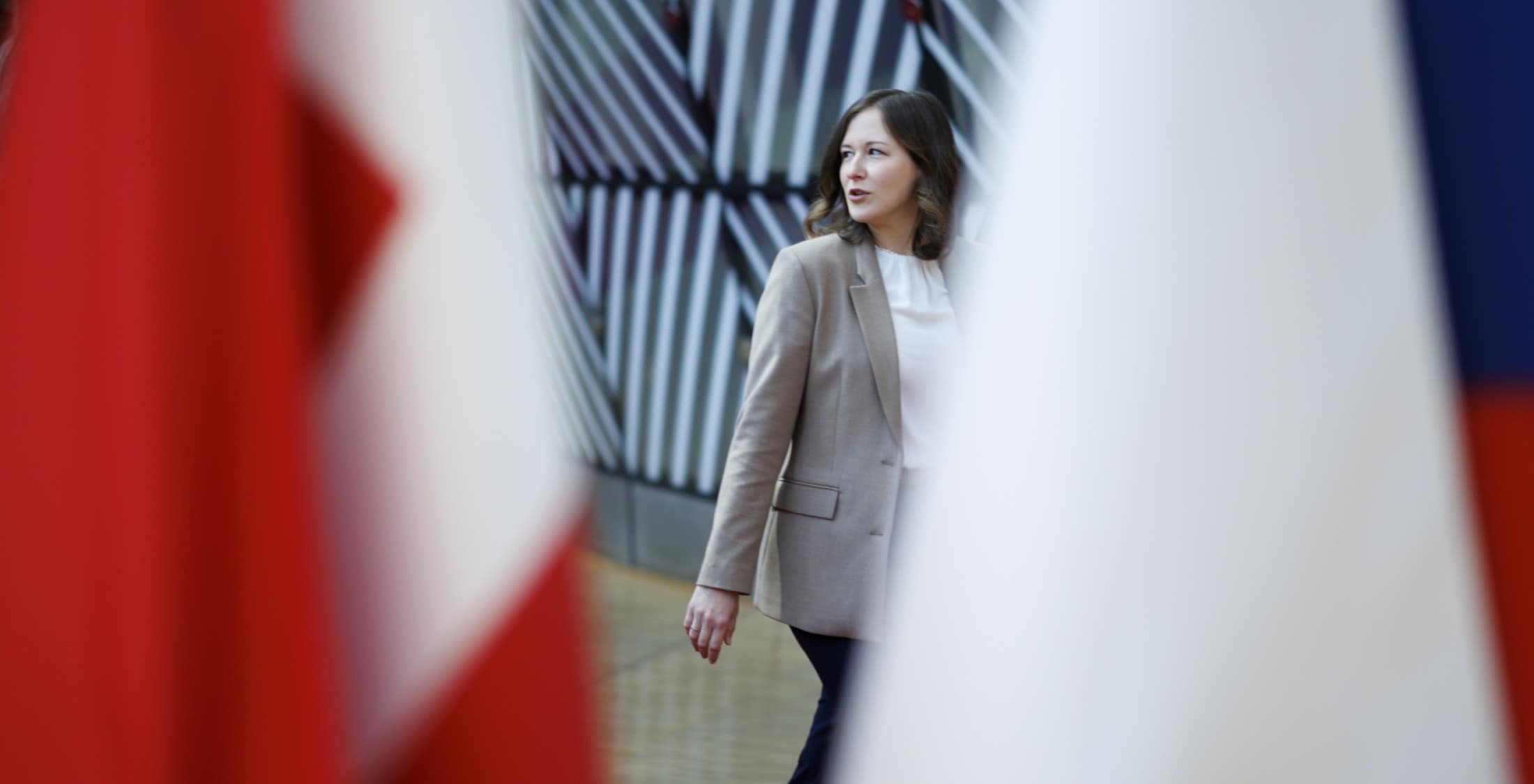 2,500 more civil servants - Secret plan: Around 12,500 new EU luxury ...