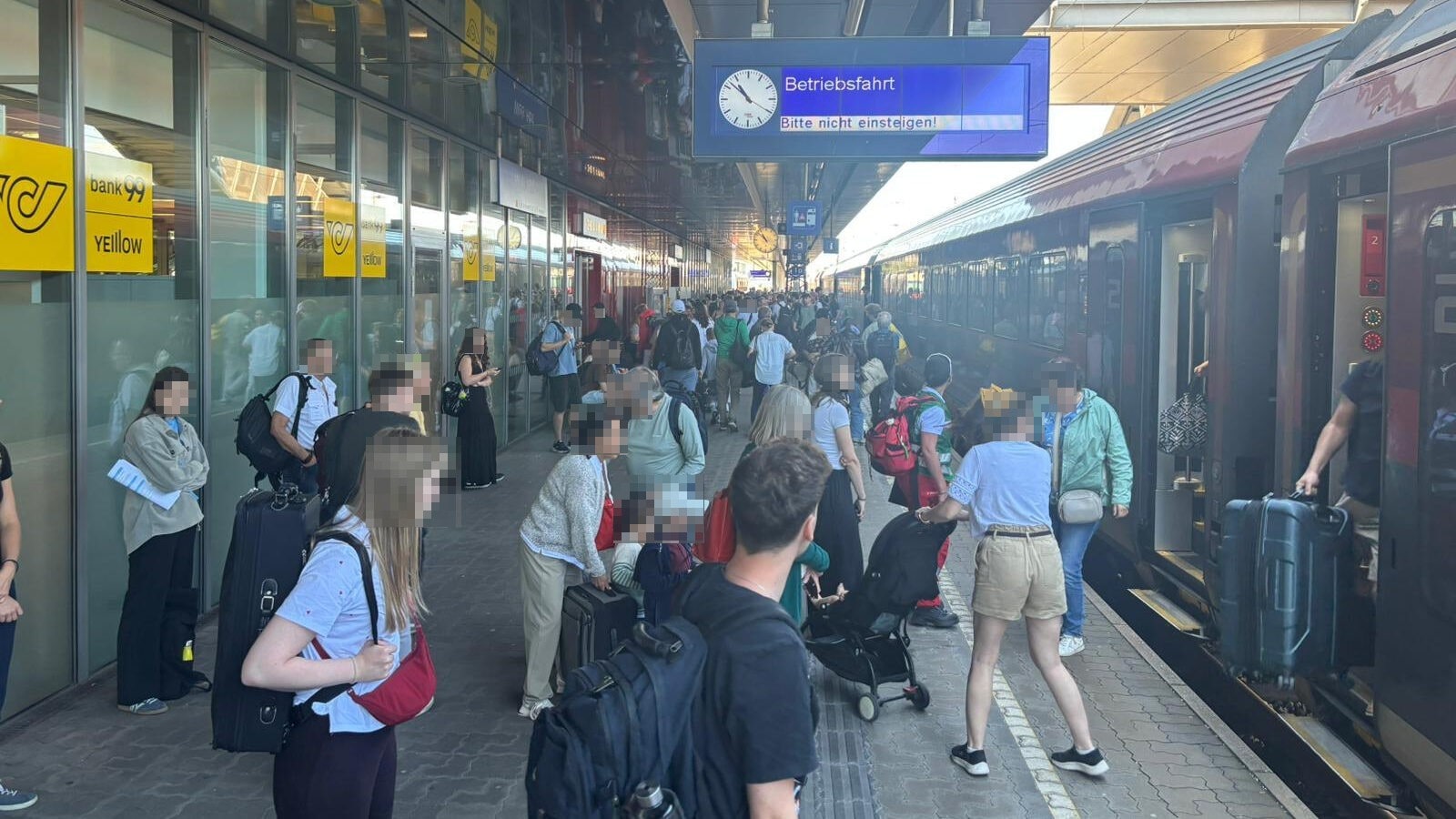 Wieder alles frei: - Zugverkehr rund um Wels war über Stunden dicht ...
