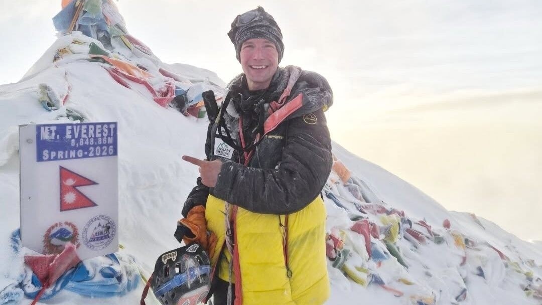 Neuer Rekord - US-Läufer erklimmt Everest in unter zehn Stunden | krone.at