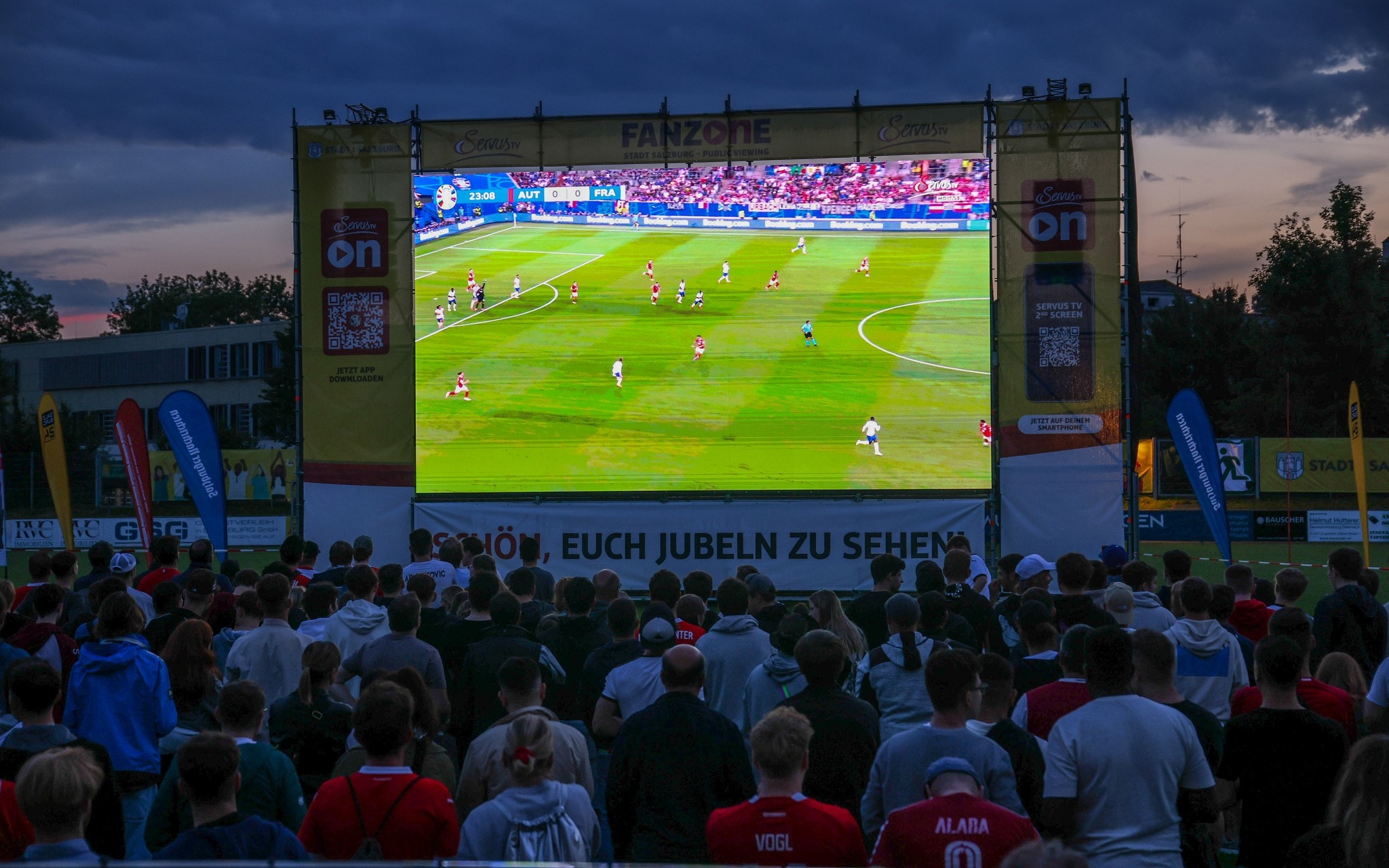 Zum Start der WM - Salzburg bis Hüttau: Hier gibt es Public Viewing ...